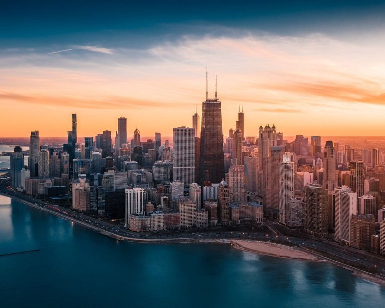 Best Things To Do in Chicago for Solo Female Travelers